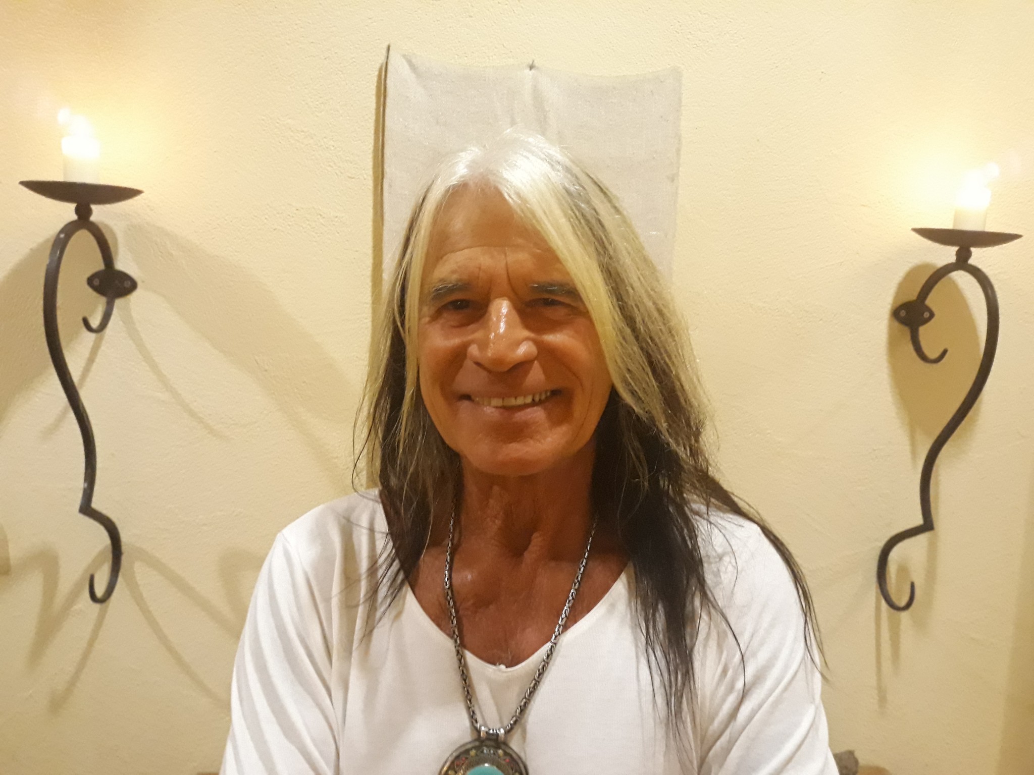 Sänger Waterloo feiert 75. Geburtstag - Radio FRO