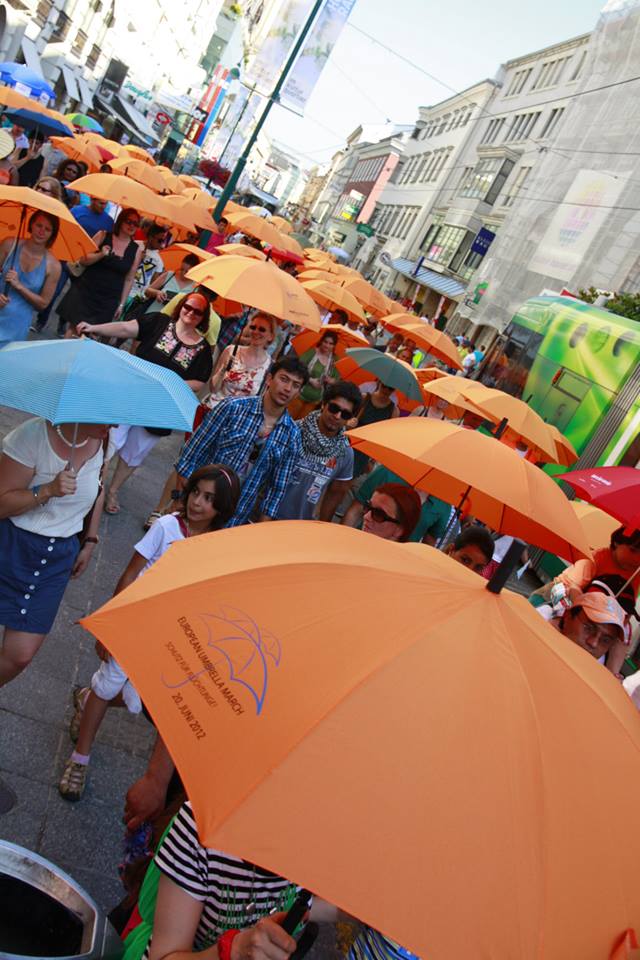 Umbrella March - Radio FRO